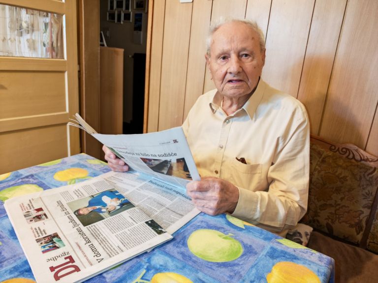 Anton Weiss: Pri 92 letih komaj čaka poštarja in Dolenjski list - Svet24.si