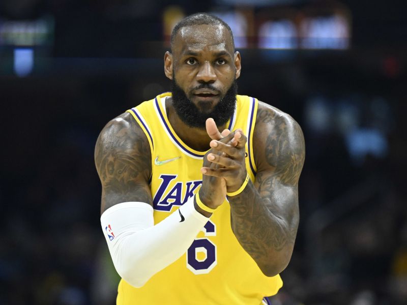 preberi.si - Joj, joj, joj, LeBron! Kaj je bilo to?! Zvezdnik tarča ...