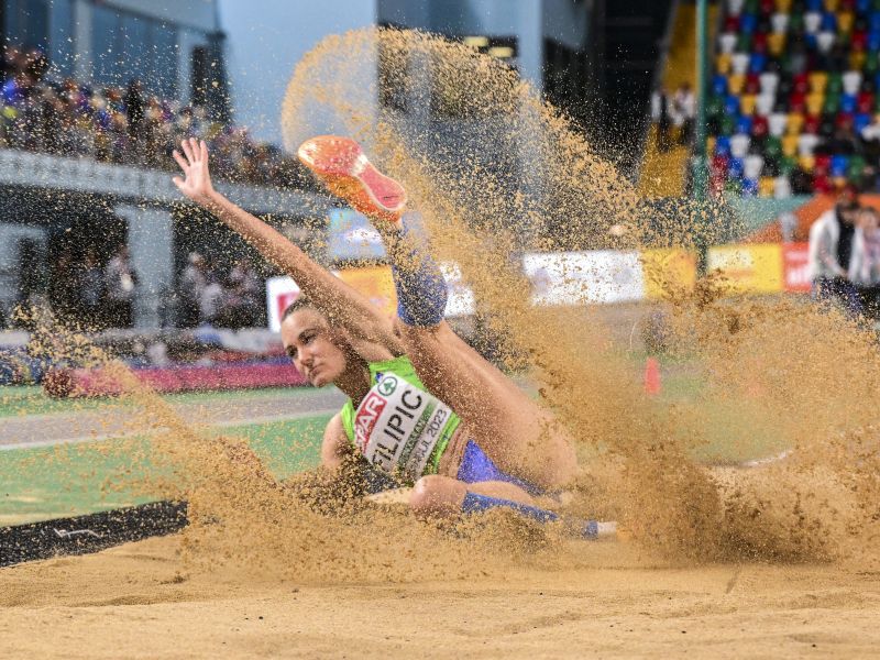 preberi.si - Neja Filipič s 14 metri zmagala v troskoku na Finskem