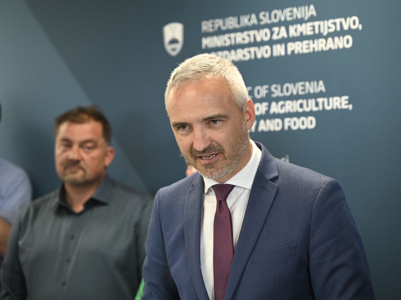 preberi.si - "Fantje, meso je spet na jedilniku!" Cigler Kralj je ...