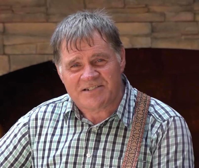 Preminil je pevec Jani Pirš - Veseljak.si