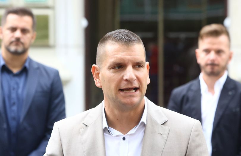 Stranka Resnica z znanimi obrazi na evropske volitve - Vestnik.si