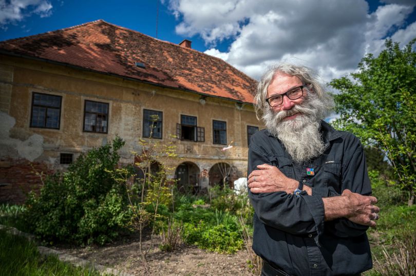 GRAD RISTOVEC GA JE PRERODIL: Hrane in oblačil si ne bo več kupoval ...