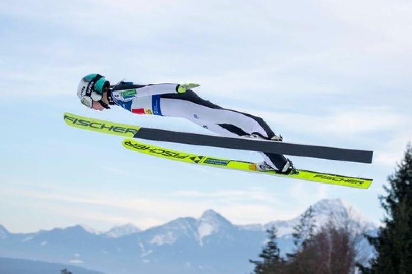 Ema Klinec poletela do prvih letošnjih stopničk - Vestnik.si