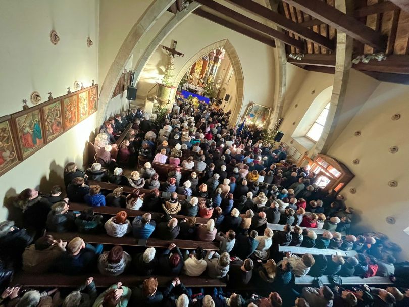 Prifarci nastopili pri Gradu - Vestnik.si